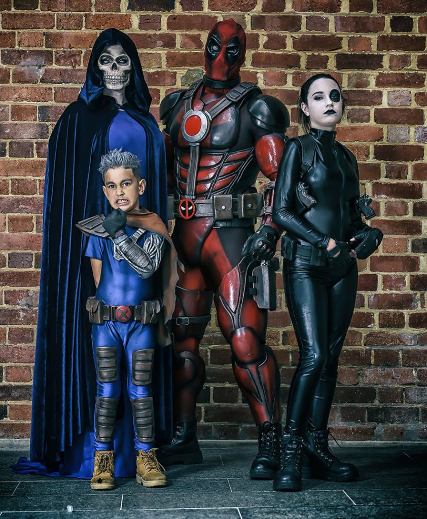 DADPOOL: The Family That Cosplays Together… – Cosplay-Culture